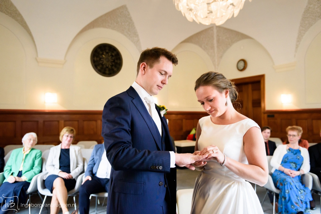 Bruidsfotografie Stadhuis Rotterdam - Ingeborg van Bruggen